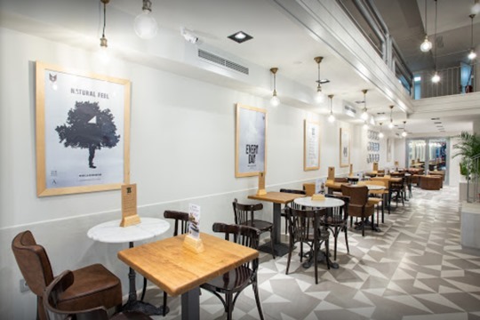 Rodilla restaurante ¡Ofertas en menus de sándwiches y desayunos!