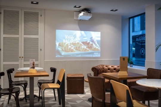 Rodilla restaurante ¡Ofertas en menus de sándwiches y desayunos!